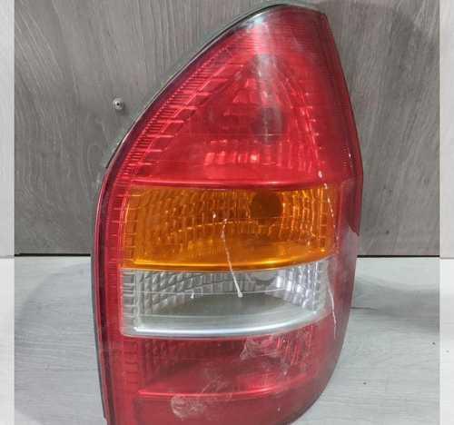 Фонарь правый Opel Zafira A