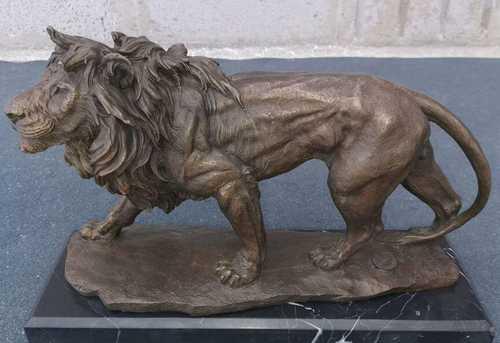 Бронзовая статуэтка лев