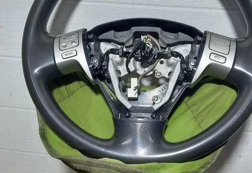 Рулевое колесо Toyota Corolla/Auris