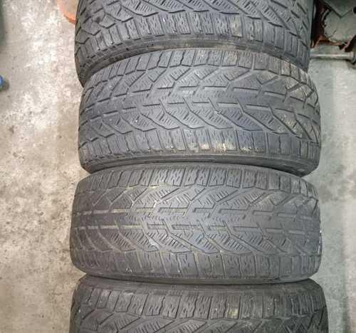 Kormoran Snow 225/45 R17 94H