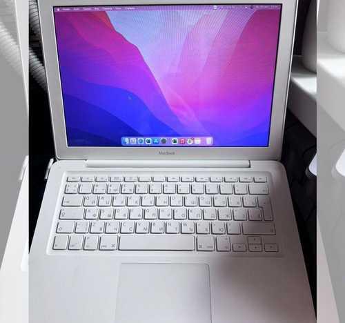 Apple macbook 13 (2010)