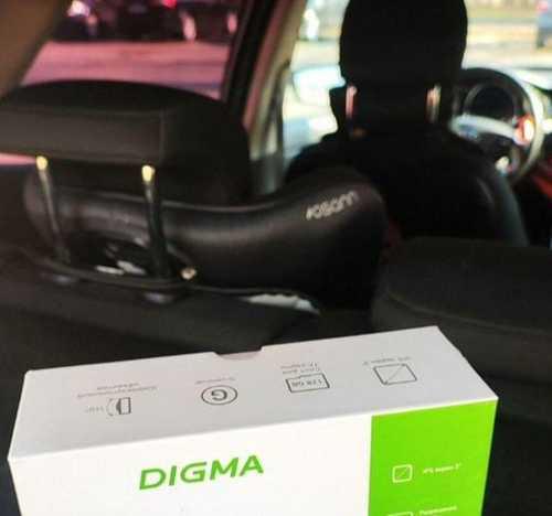 Видеорегистратор Digma FreeDrive 300W