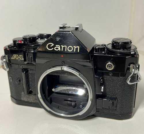 Пленочный фотоаппарат Canon A1