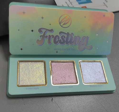 Новый хайлайтер Frosting Cosmic Brushes