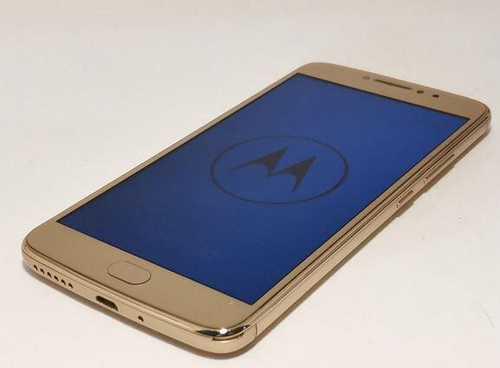 Смартфон Motorola Moto E4 Plus gold color