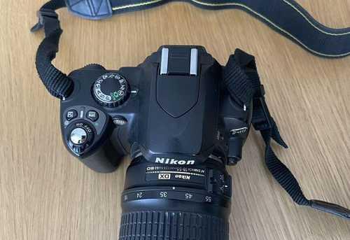 Цифровая фотокамера Nikon D40