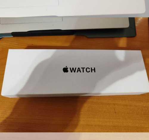 Apple watch se 2023 40mm starlight