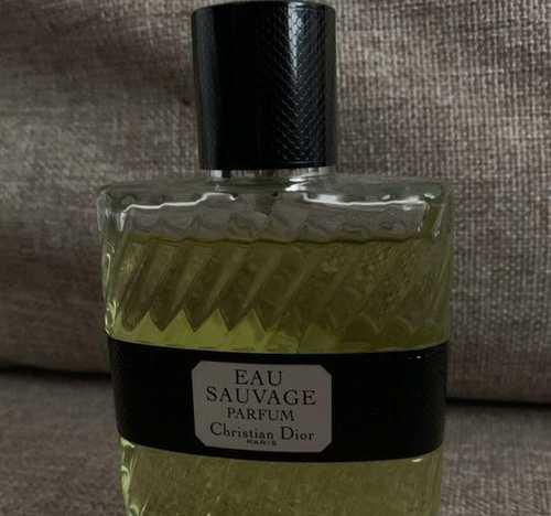 Мужской парфюм dior sauvage Christian Dior