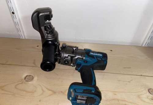 Резчик Makita DSC121ZK