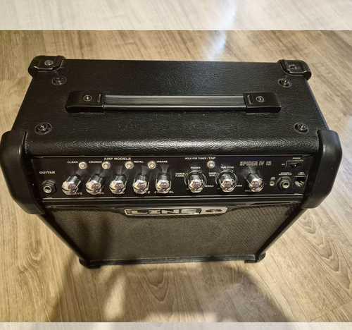 Комбоусилитель line 6 spider 15