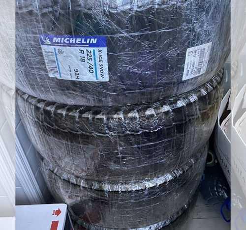 Michelin X-Ice Snow 225/40 R18 92H