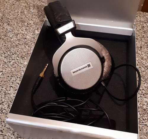 Beyerdynamic DT 880