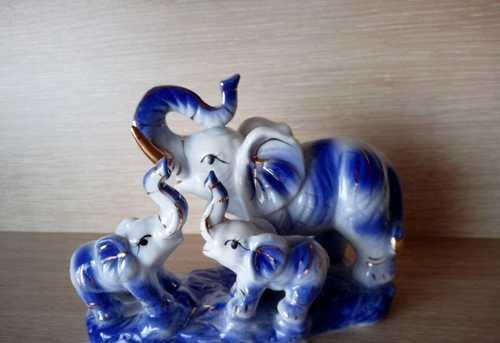 Сувенир "Слон со слонятами"