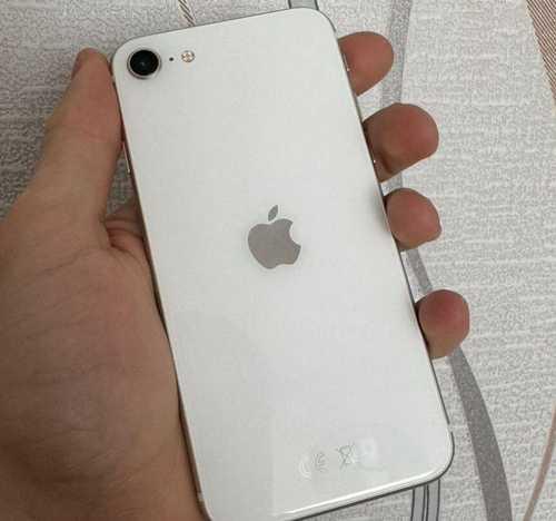 iPhone SE (2020), 64 ГБ