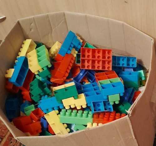 Lego duplo и другие конструкторы пакетом