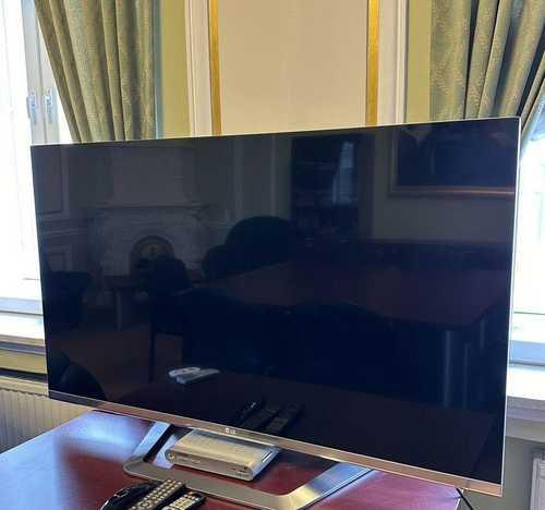 Телевизор LG 55 55LM670S