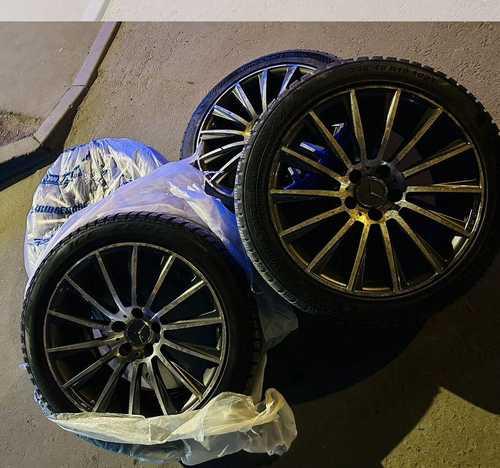Pirelli Winter Ice Sport 245/45 R19