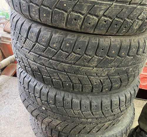 DoubleStar DU01 215/55 R16 93T