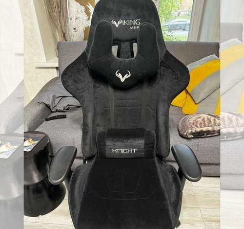 Кресло компьютерное viking knight LT20
