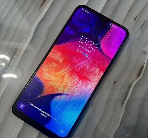 Samsung Galaxy A50, 4/128 ГБ