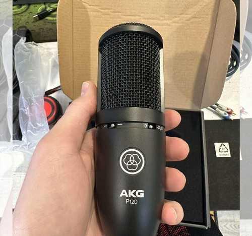 Akg p120