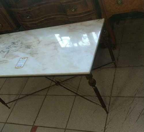 Старинный журнальный столик, мрамор,латунь