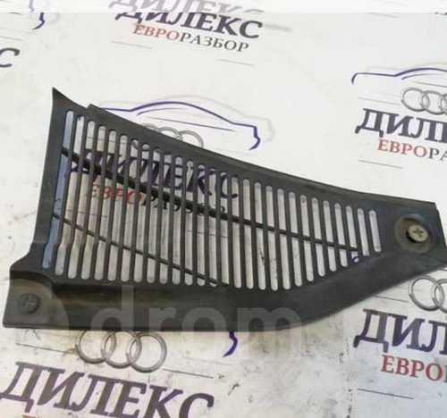 Сетка левая в жабо VW Touareg 2002-2010