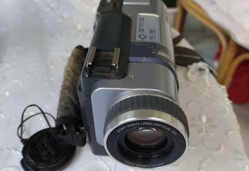 Видеокамера Sony DCR-TRV34