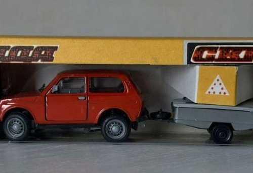 Модель Нива Скиф 1:43