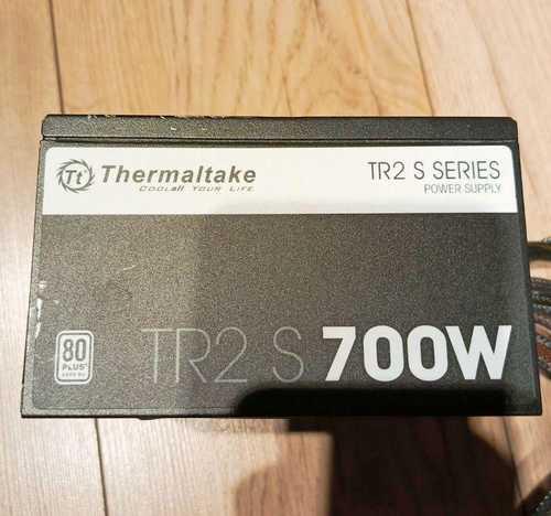 Блок питания Thermaltake TR2 S 700w