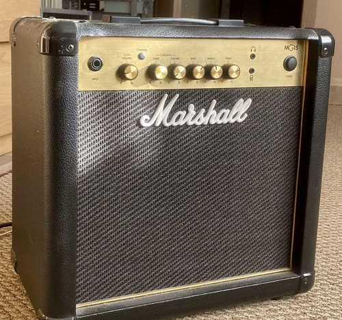 Комбик Marshall Mg15G