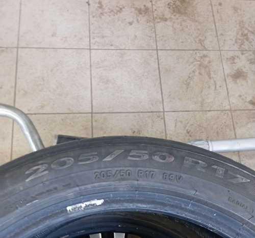 Pirelli Cinturato P7 205/50 R17 89V