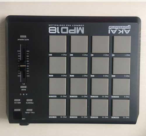 Akai mpd 18 midi контроллер drum машина