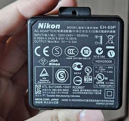 Сетевое USB зарядное устройство Nikon EH-69P