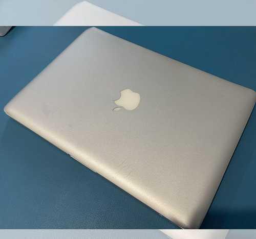 Apple macbook pro 2011