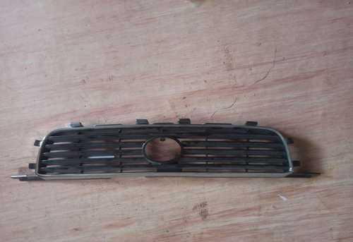 Решетка радиатора Toyota Camry 20