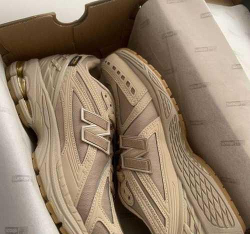 Мужские кроссовки New Balance 1906R Beige