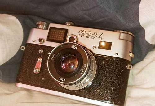 Плёночный фотоаппарат FED-4