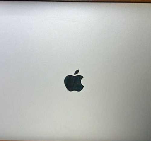 Apple macbook pro 15 2017 i7 2.9 16 512 pro560