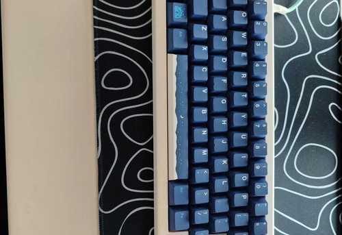 Клавиатура на gmk67+akko v3 cream blue