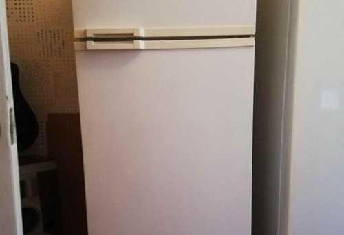 Холодильник Atlant минск -126 высота 1,6м