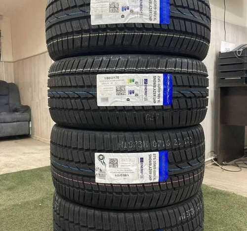 Compasal Winter Blazer UHP 245/40 R19 и 275/35 R19