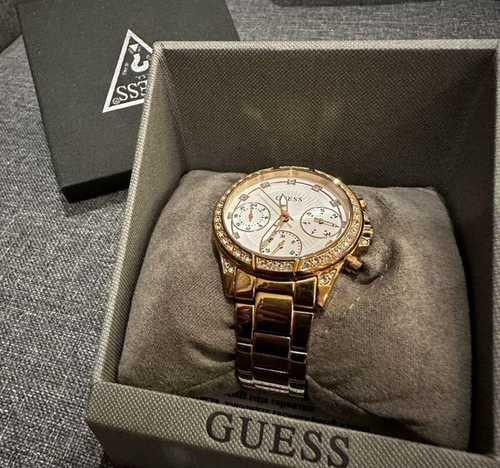 Часы Guess женские