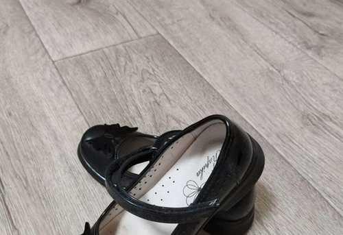 Туфли для девочки размер 33