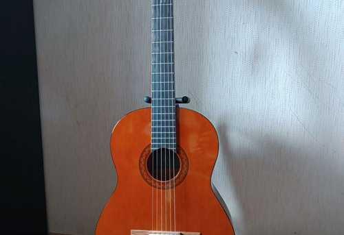 Классическая гитара yamaha С40