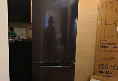 Холодильник Thomson