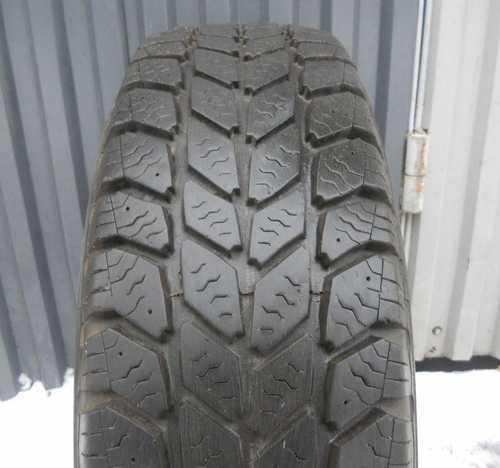 Goodyear Cargo Ultra Grip 215/75 R16C 113R