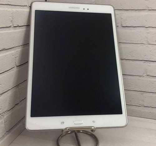 Планшет Samsung Galaxy Tab A 9.7 sm t555