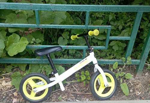 Беговел btwin decatlon