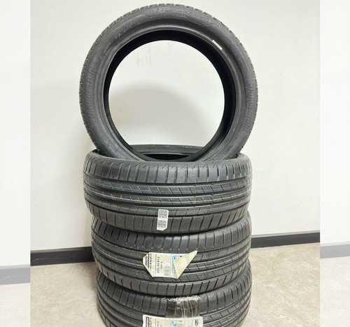 Bridgestone Turanza T005 225/40 R19 93W